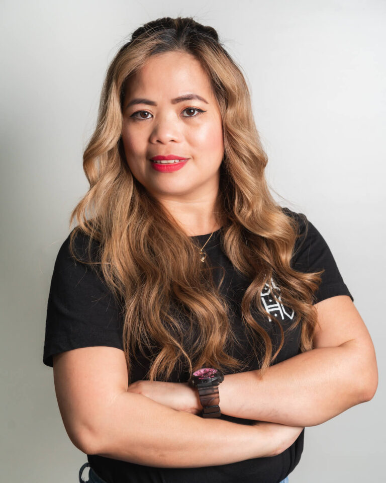 Hair Extensions in Dubai & Abu Dhabi | I‑Tips, Weft & Tape